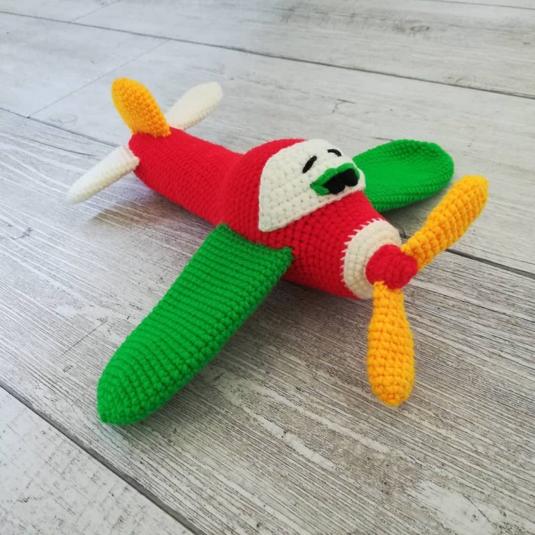 Crochet Airplane Amigurumi Free Pattern – Amigurumi