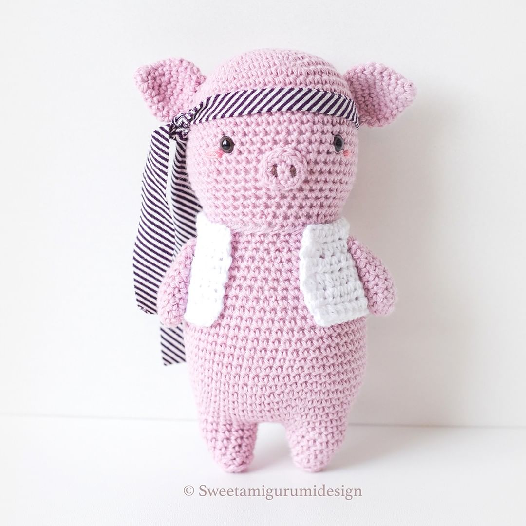 Crochet Little Pig Lizzo Amigurumi Free Pattern – Amigurumi