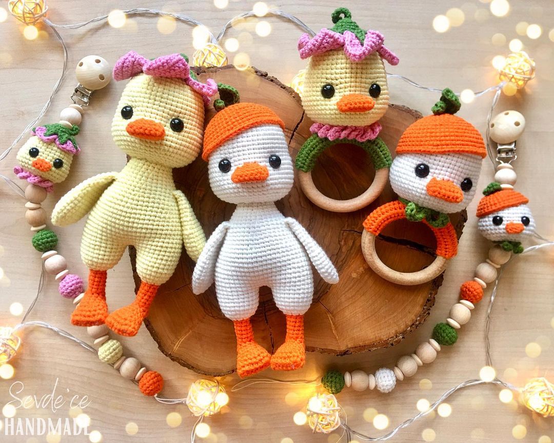 Little Crochet Chicken Duke Free Amigurumi Pattern – Amigurumi