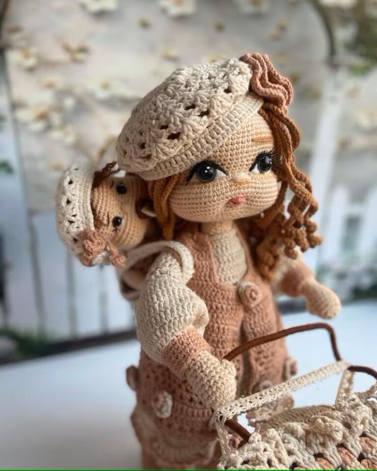 Cute Crochet Lara Doll Amigurumi Free Pattern – Amigurumi